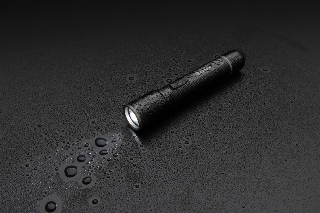 Torcia ricaricabile USB in alluminio RCS con logo online