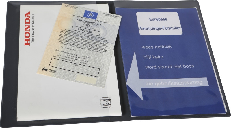 Portadocumenti per auto Corrado personalizzata con logo