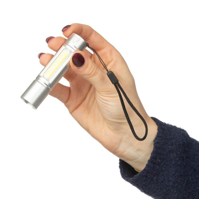 Torcia alluminio riciclato COB con logo su stampasi.it